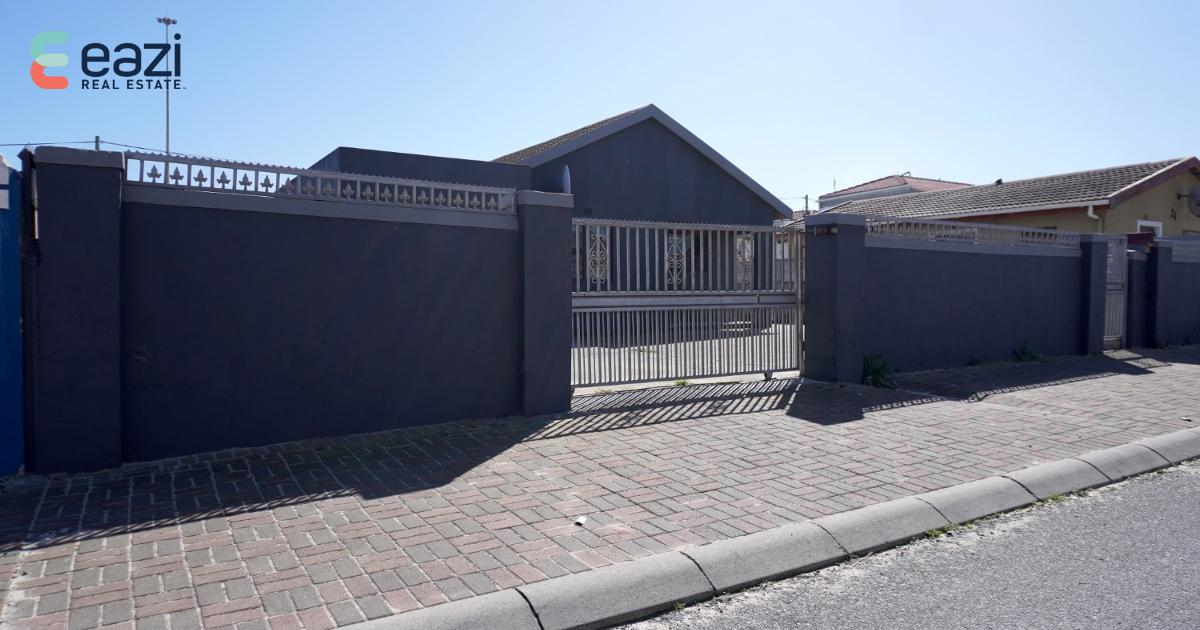 3 Bed Home For Sale in Ilitha Park (R 985,000)
