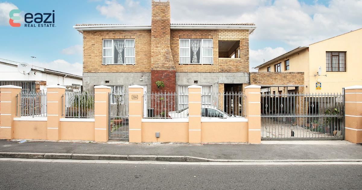 8 Bed Home For Sale in Surrey Estate (R 2,690,000)