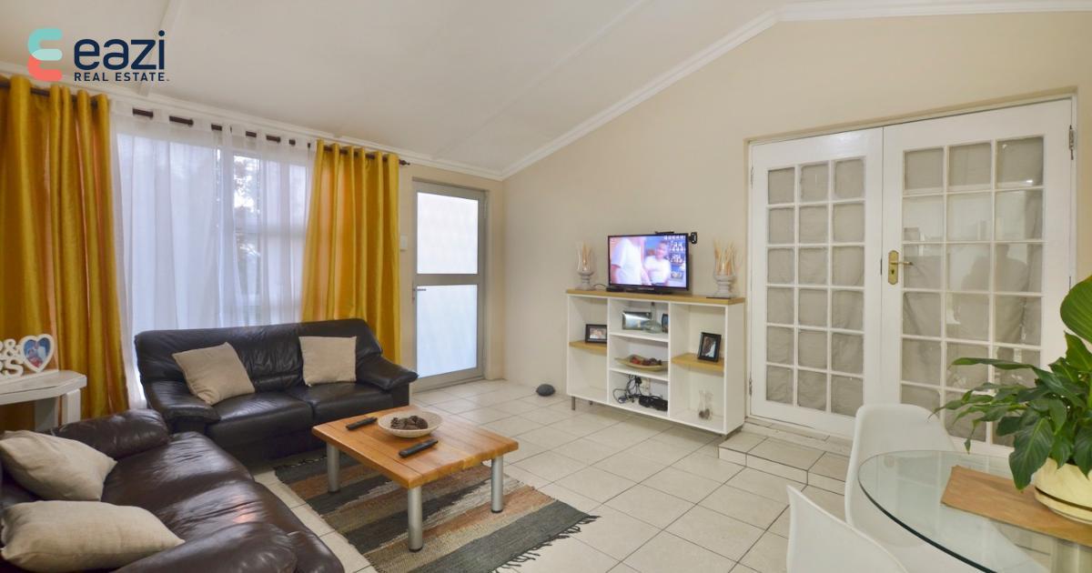 4 Bed Home For Sale in Steenberg (R 1,395,000)